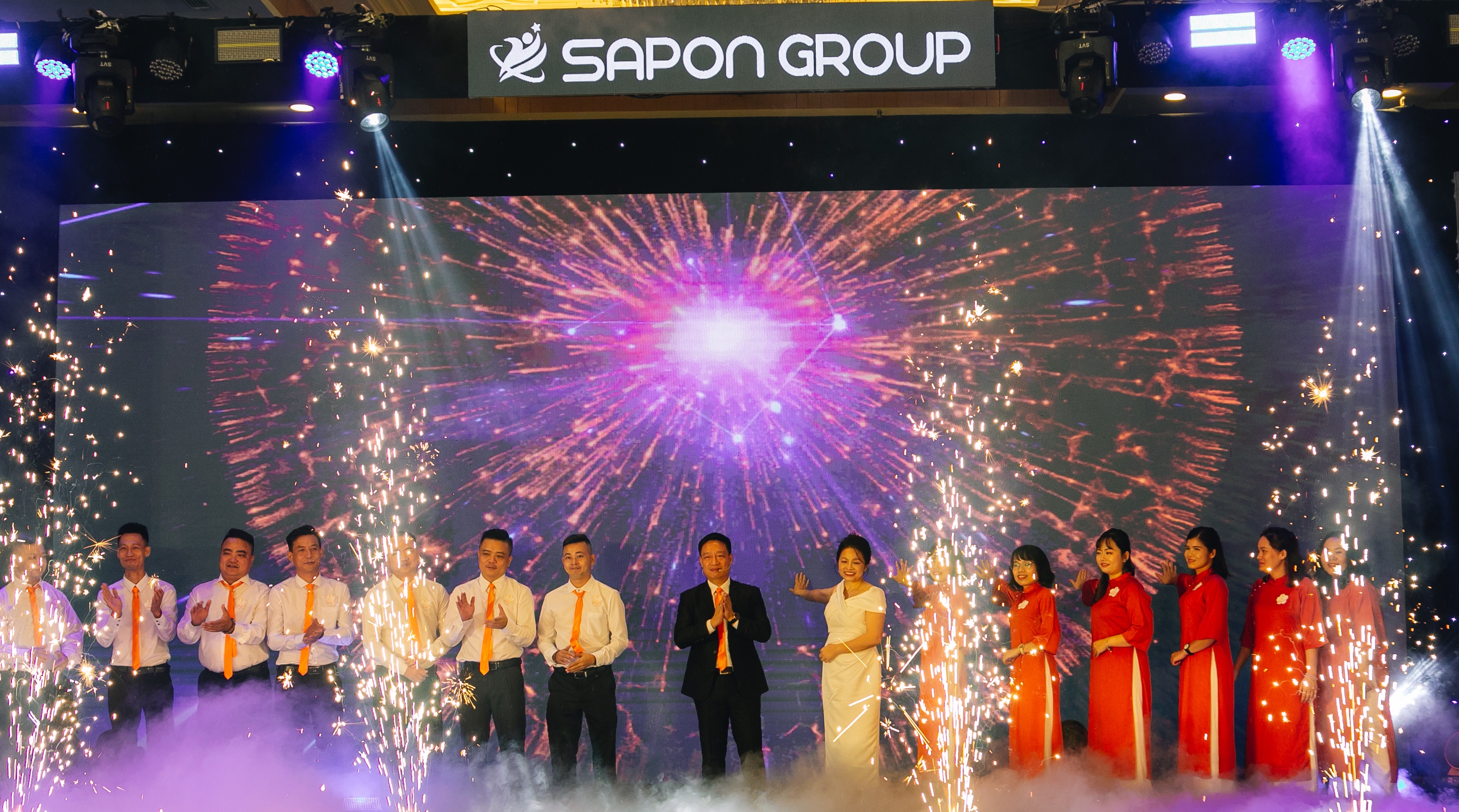 Bùng nổ cảm xúc đêm gala kỷ niệm 20 năm thành lập SAPON GROUP